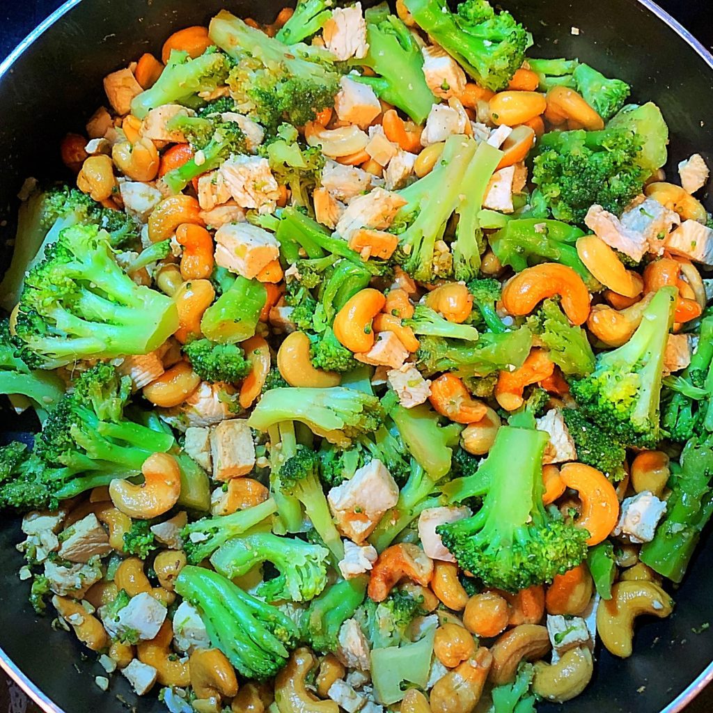Broccoli Cashew Stir-Fry – emBODYment 360